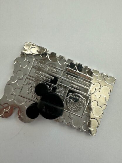 Mickey Happy Holidays Small World Holiday Mystery Disney Pin (B3 ...